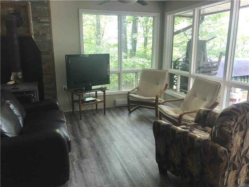 Patterson Lake Cottage - 1 hour - Perth Cottage Rental | GL-18023 ...