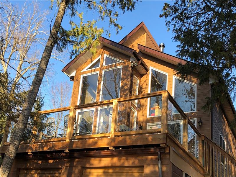 The Bears Den- a Cozy Gem - Mckellar Cottage Rental | PL-30720 ...