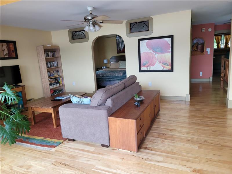 Pike Lake Sunrise Cottage - Perth Cottage Rental | GL-32184 ...